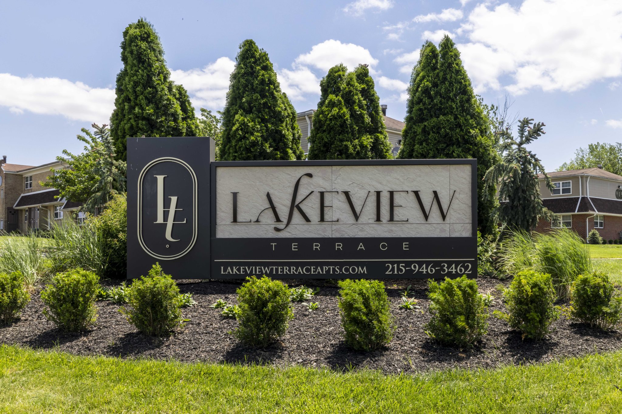 Photos – Lakeview Terrace Apartments
